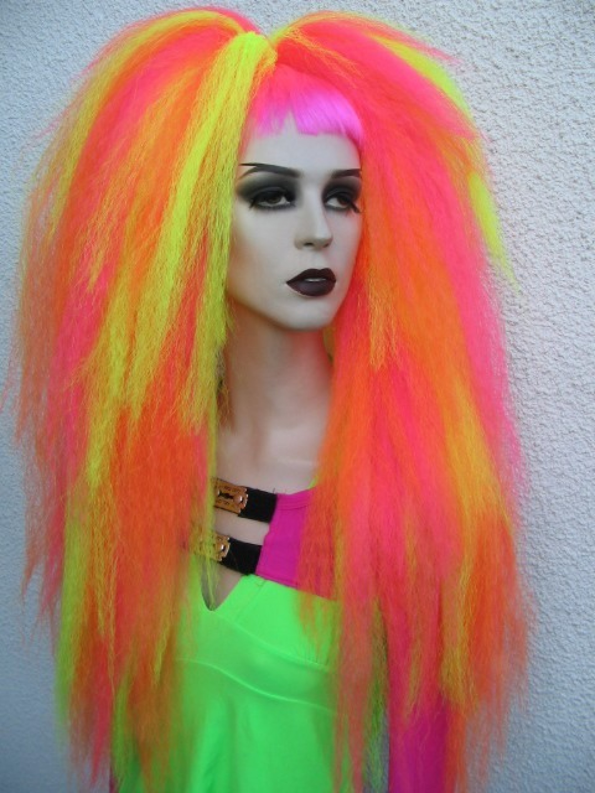 Warlock hair falls in UV reactive colours